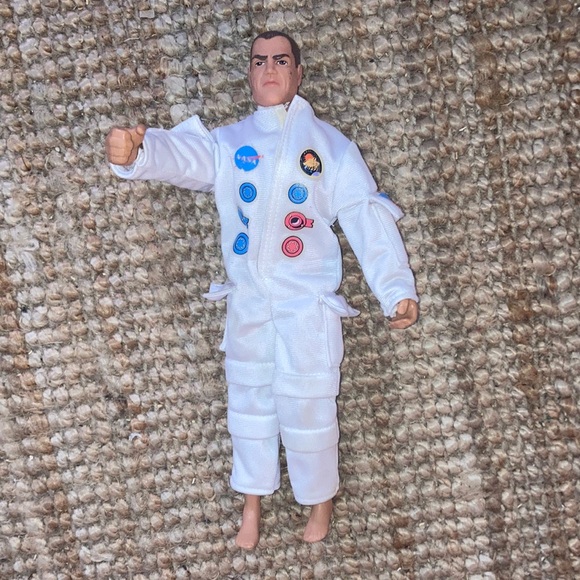 Hasbro | Toys | 992 Gi Joe Astronaut Nasa 11 Action Figure Doll Hasbro ...